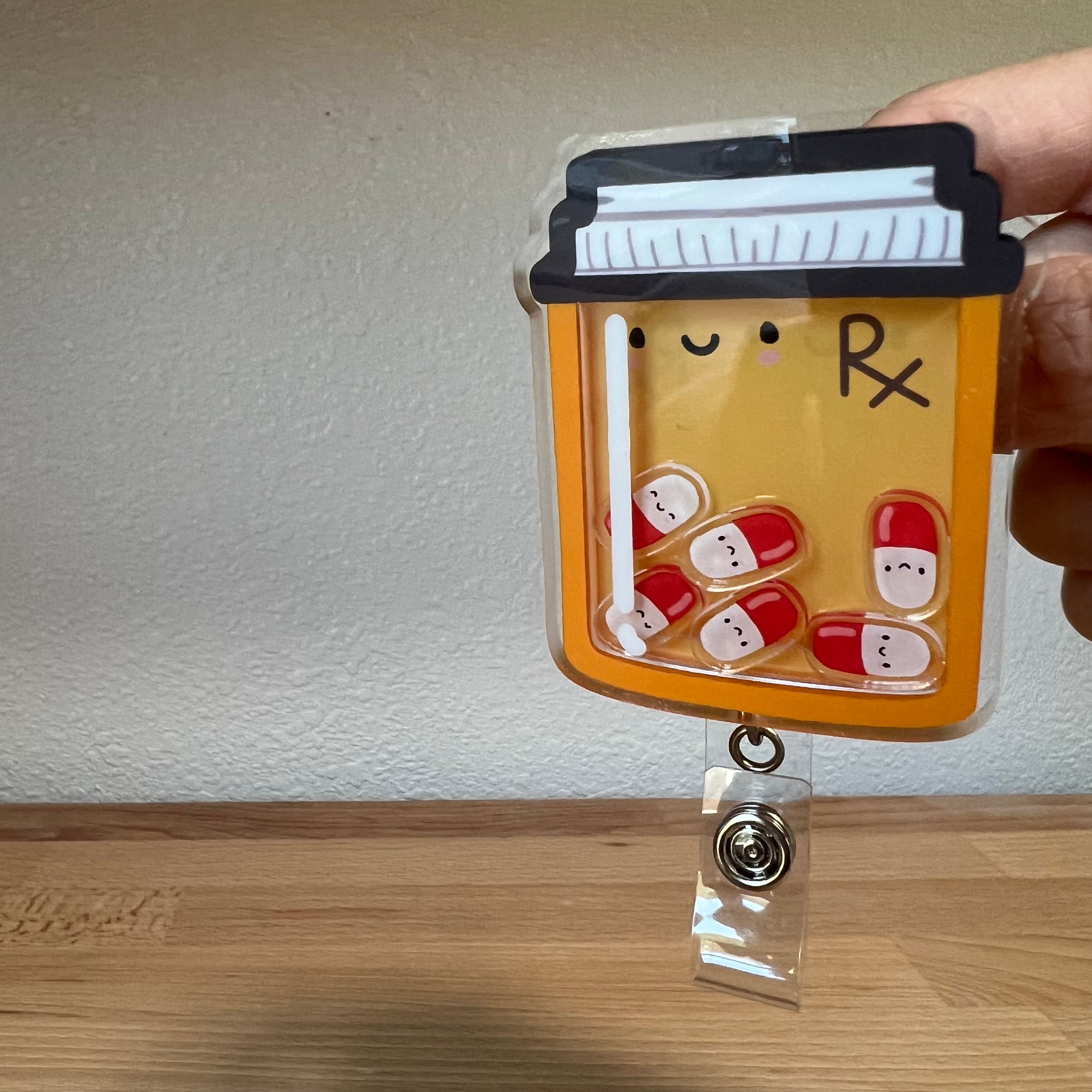 Shaker Badge Reel: Pill Bottle – Skye and Oliver